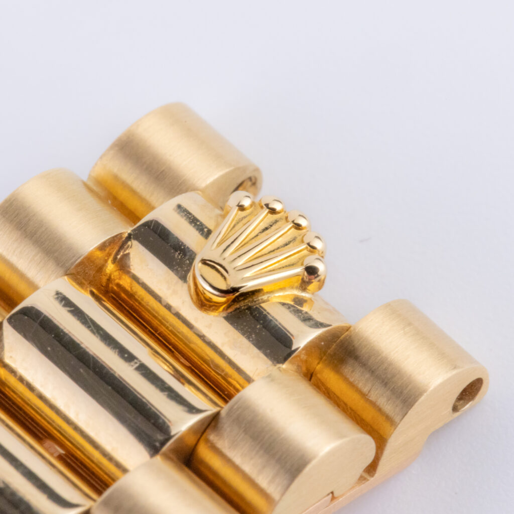 Rolex Oyster Perpetual Day Date 18238 Full Set | Explore now